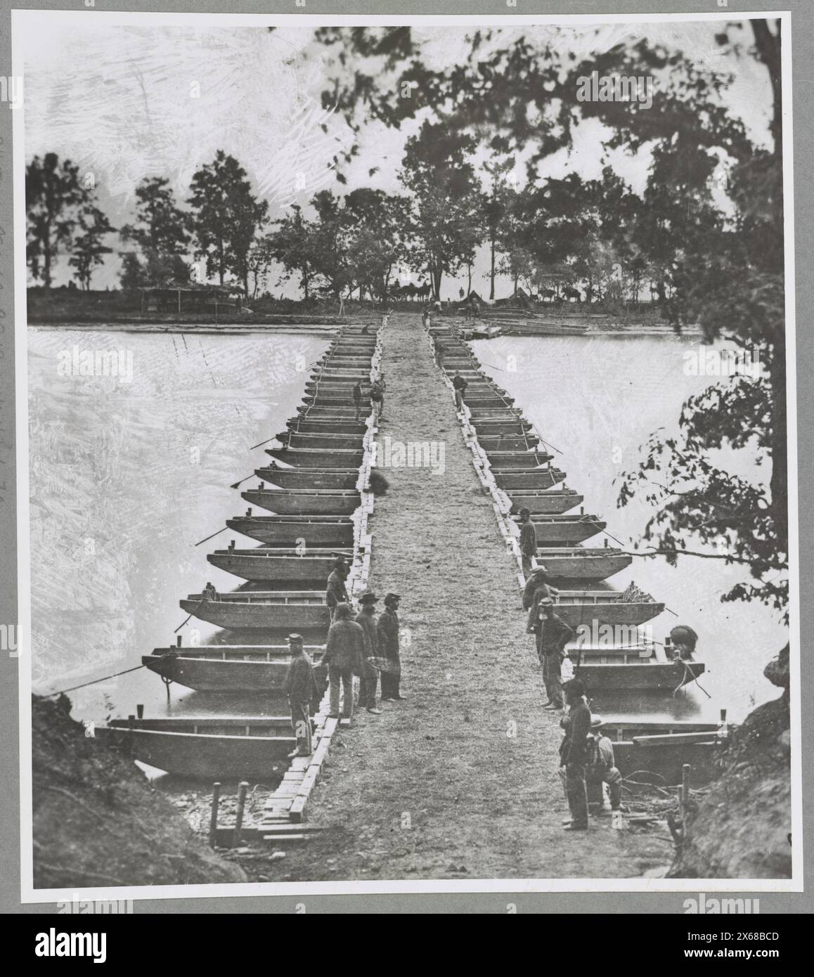 Pontoon bridge across the James River, Civil War Photographs 1861-1865 ...