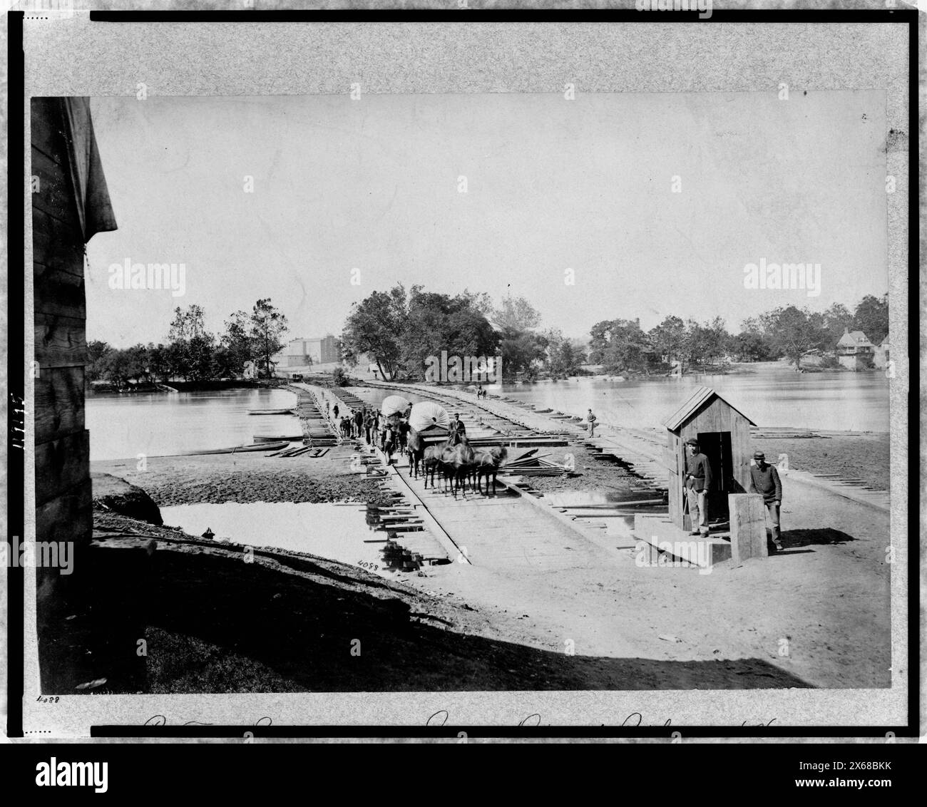 Pontoon bridges across James River at Richmond, Va., April, 1865, Civil ...