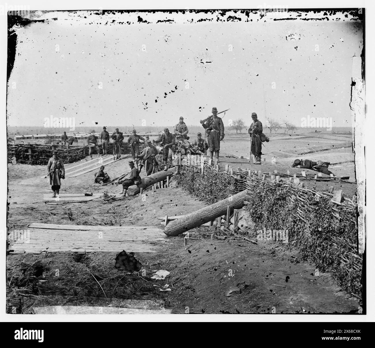 Group of Federal soldiers in Confederate fort on heights of Centreville ...