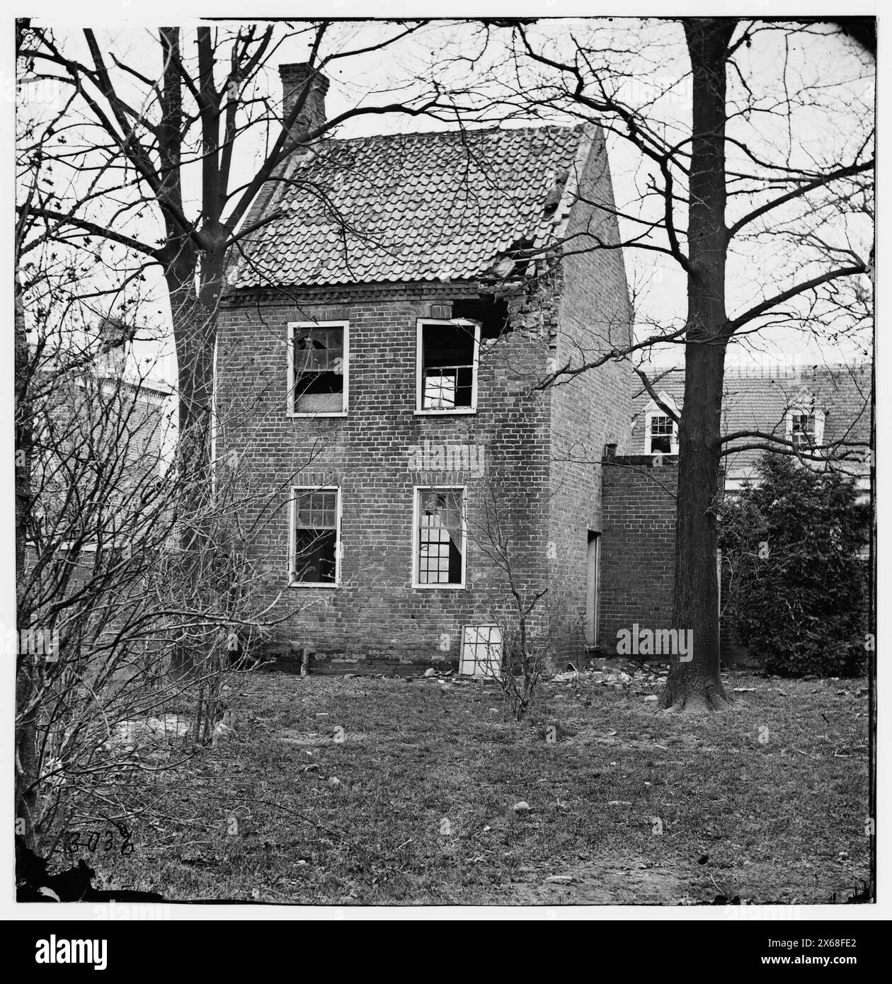 Petersburg, Virginia. Damaged house, Civil War Photographs 1861-1865 ...
