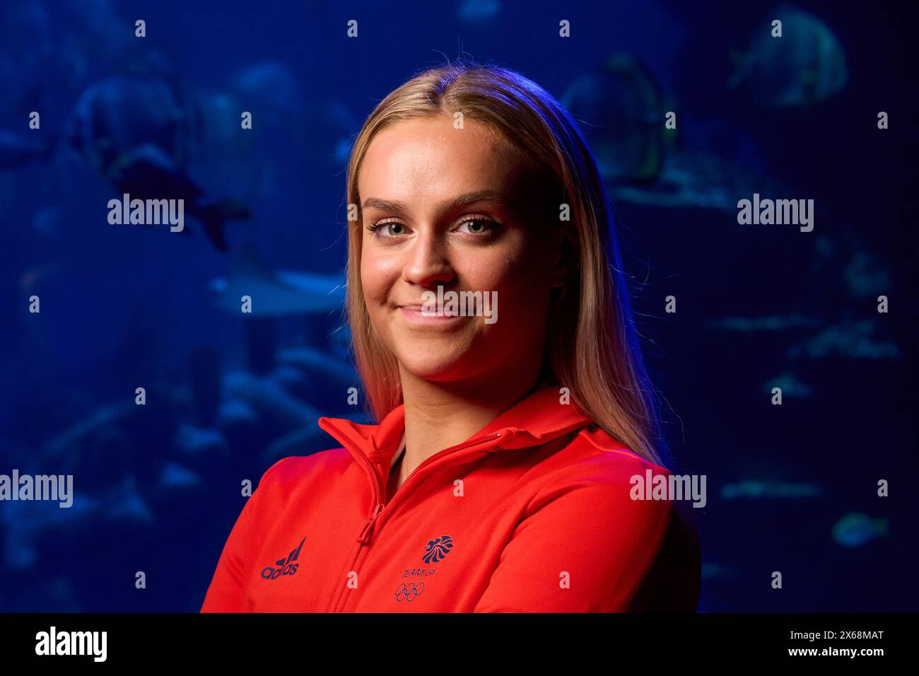 Artistic swimming hi-res stock photography and images - Alamy