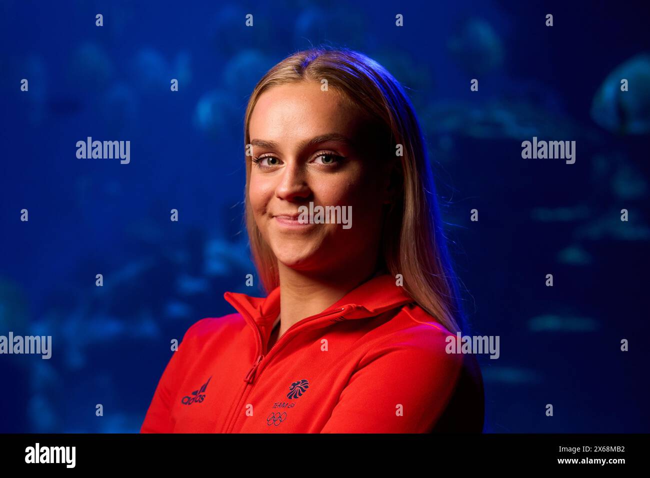 Artistic swimming hi-res stock photography and images - Alamy