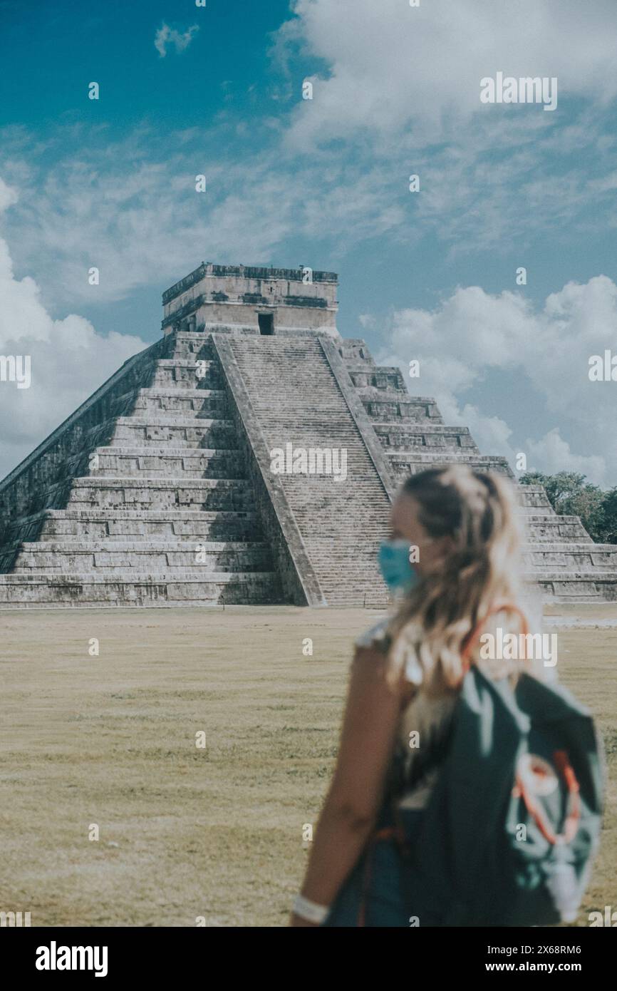 Woman touring El Castillo pyramid at Chichen Itza, Tulum Stock Photo - Alamy