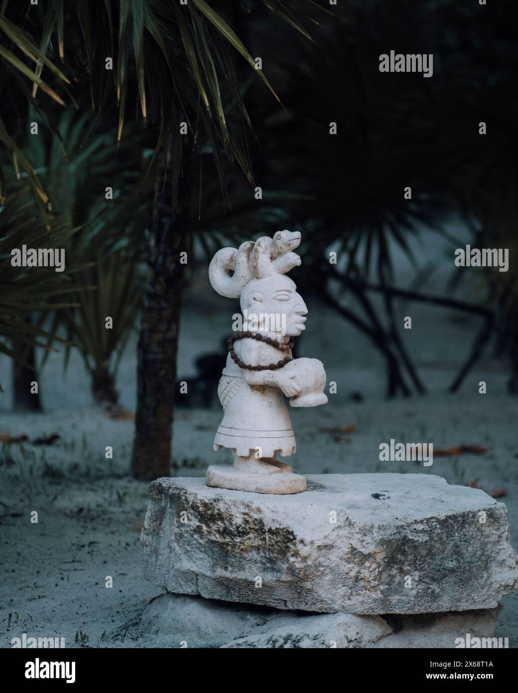 Close-up of a traditional Mayan statue in Tulum, Mexico Stock Photo - Alamy