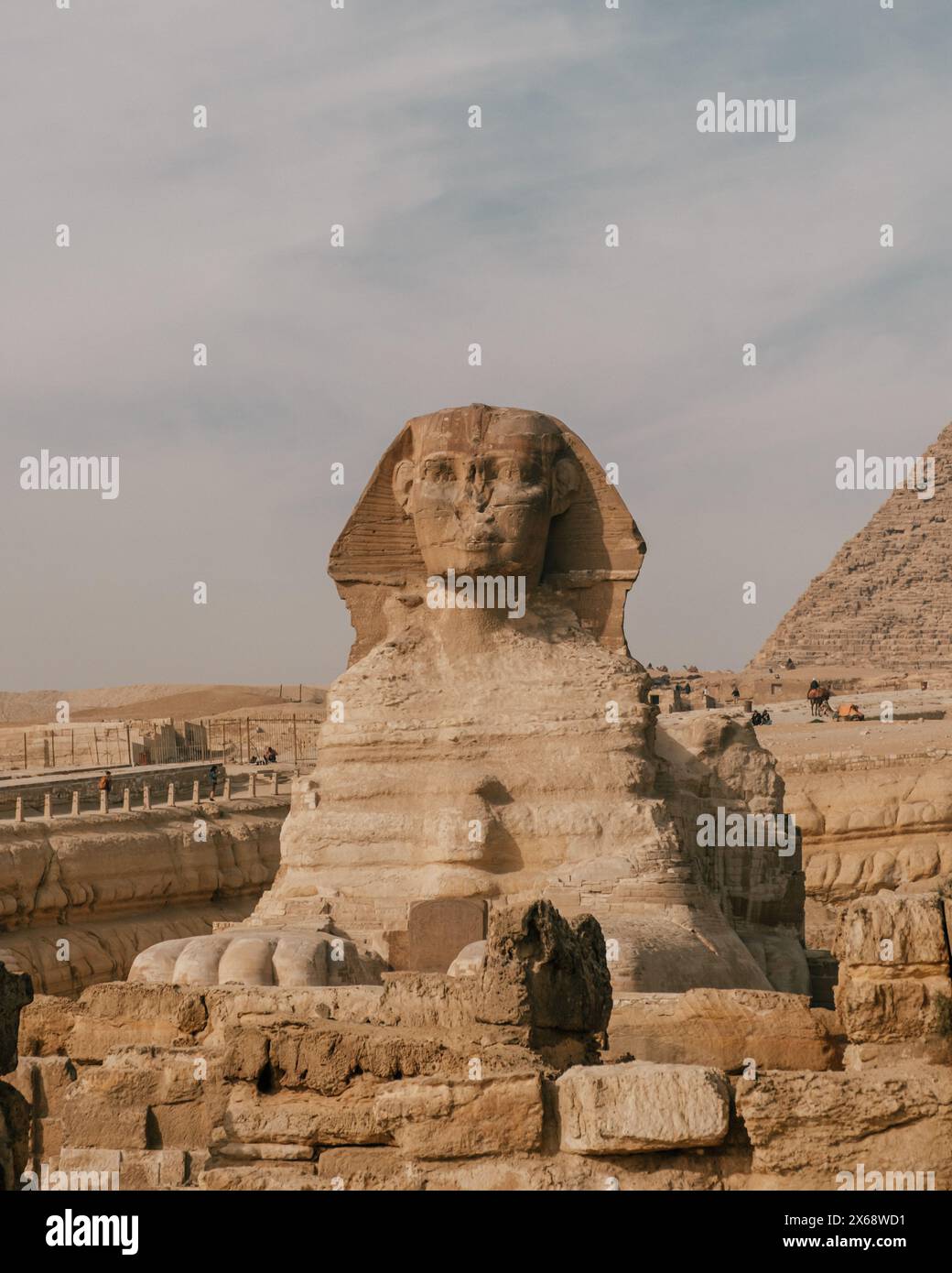 Pyramids sphinx giza hi-res stock photography and images - Alamy