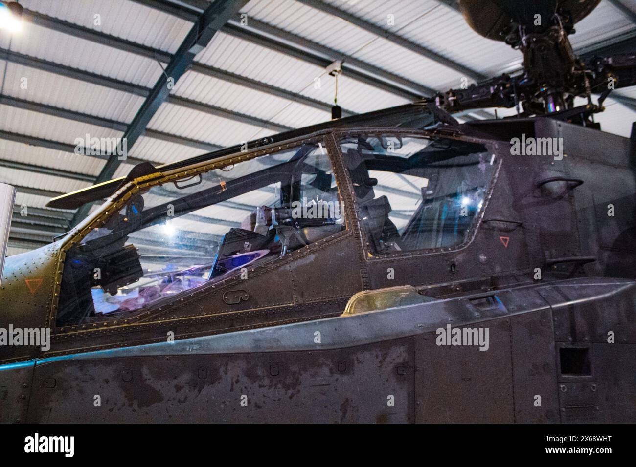 Westland Apache AH Mk1 ZJ224 now on display at the Army Flying Museum ...