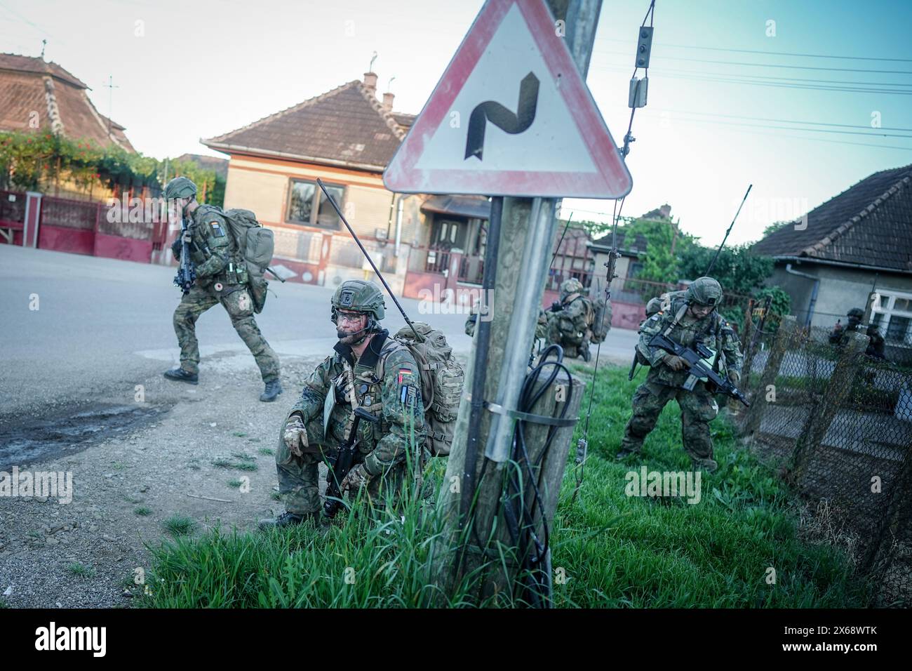 Campia Turzii, Romania. 13th May, 2024. Bundeswehr paratroopers from ...