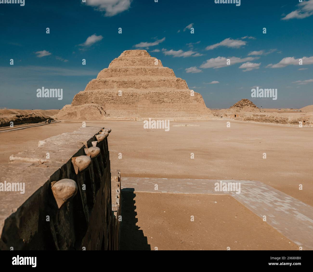 Hieroglyphics great pyramid hi-res stock photography and images - Alamy
