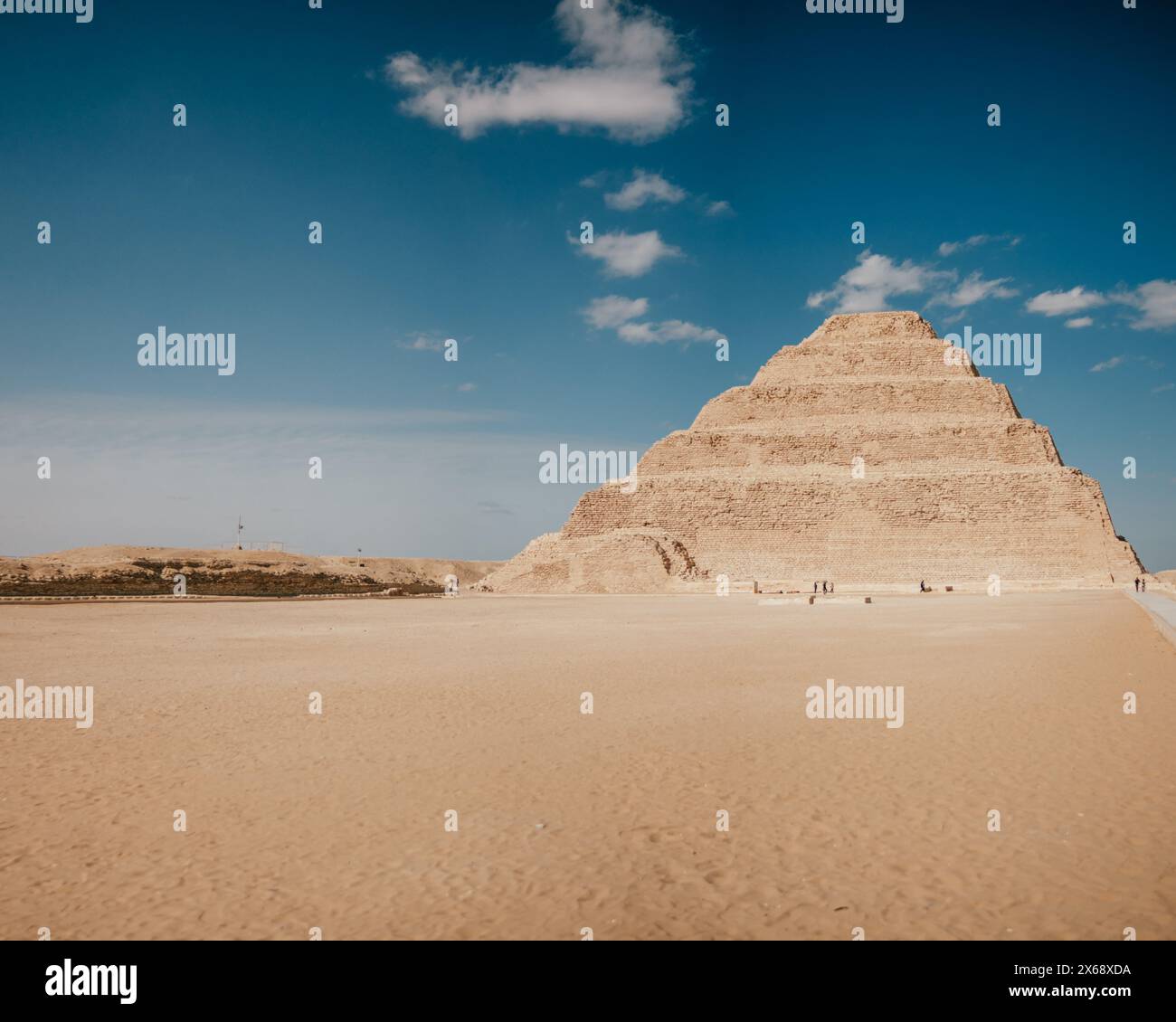 Egyptian hieroglyphics great pyramid hi-res stock photography and ...