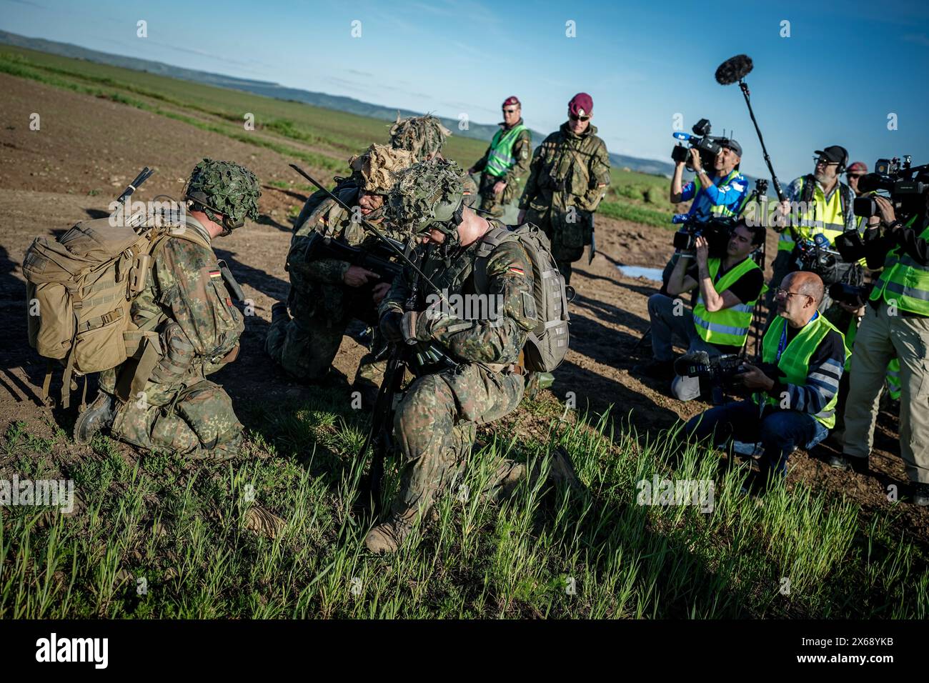 Campia Turzii, Romania. 13th May, 2024. Bundeswehr paratroopers from ...