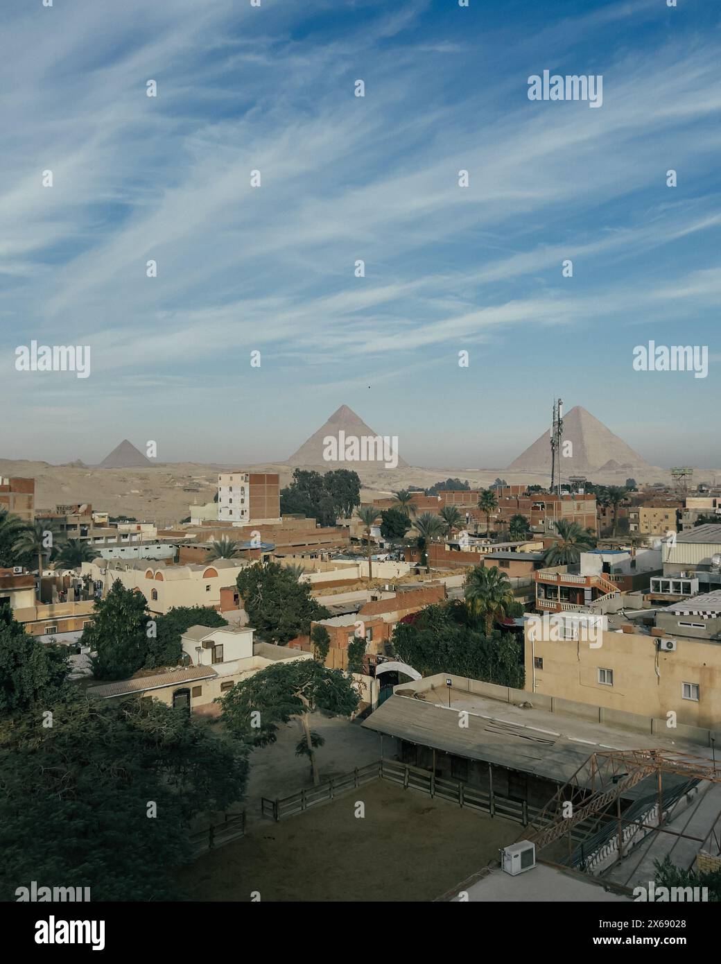 Ancient landmarks of egypt hi-res stock photography and images - Alamy