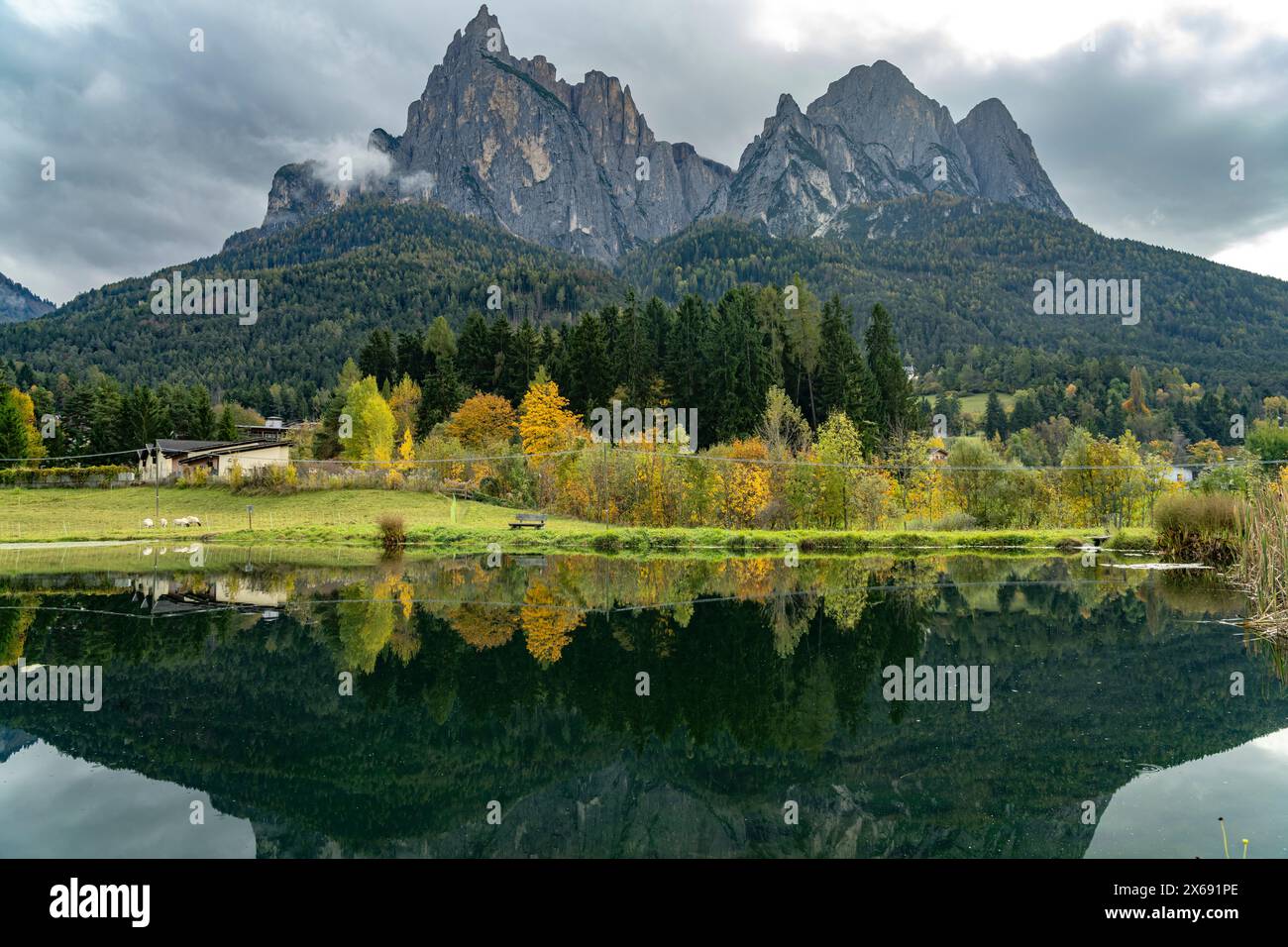 Autumn on mount sciliar hi-res stock photography and images - Alamy