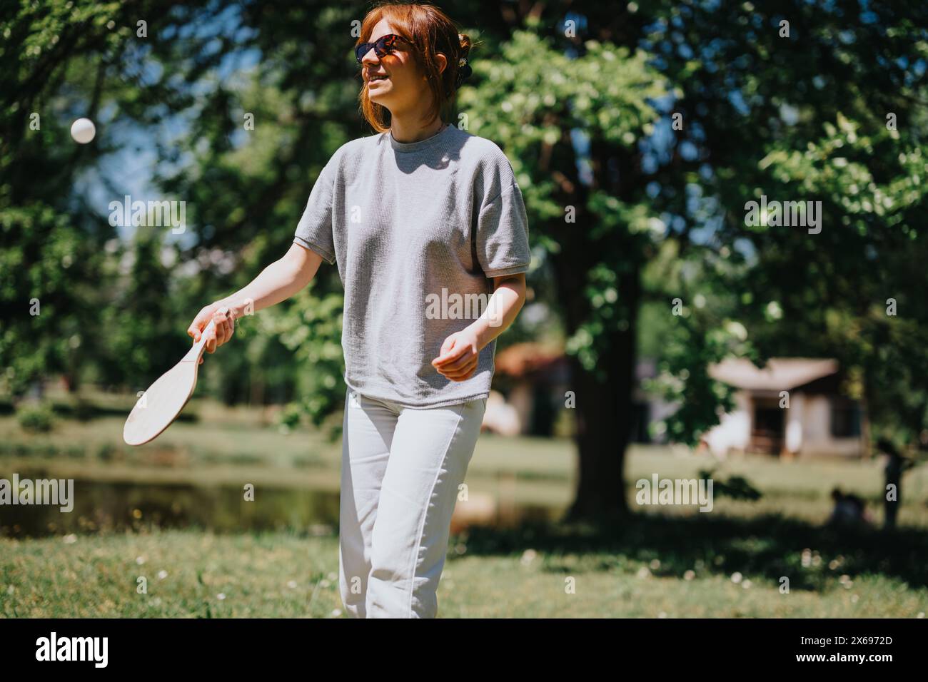 Adult friends table tennis hi-res stock photography and images - Alamy