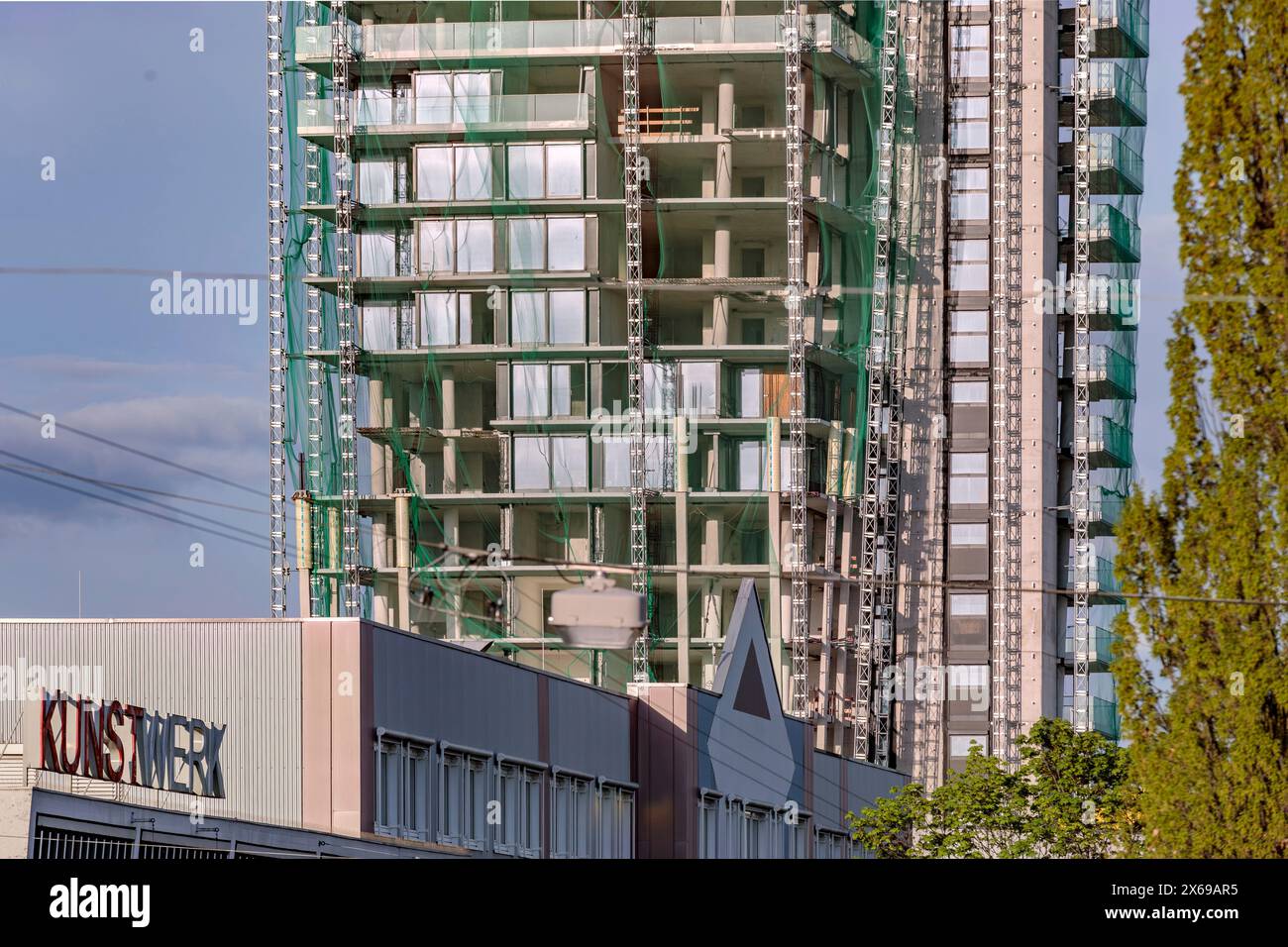Investment ruin Fellbacher Schwabenlandtower, half-finished high-rise ...