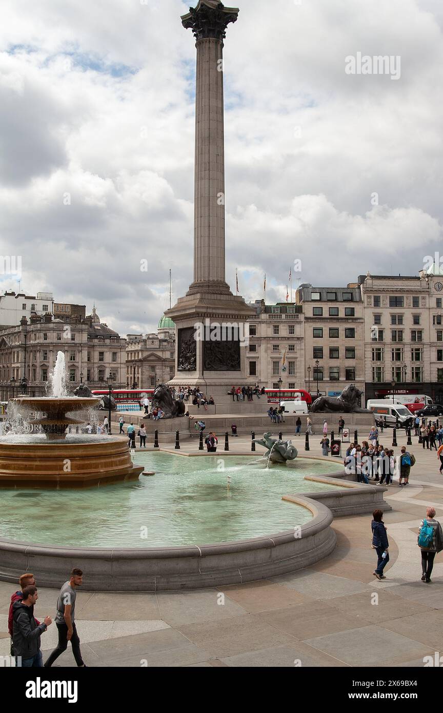 Turistas en inglaterra hi-res stock photography and images - Alamy