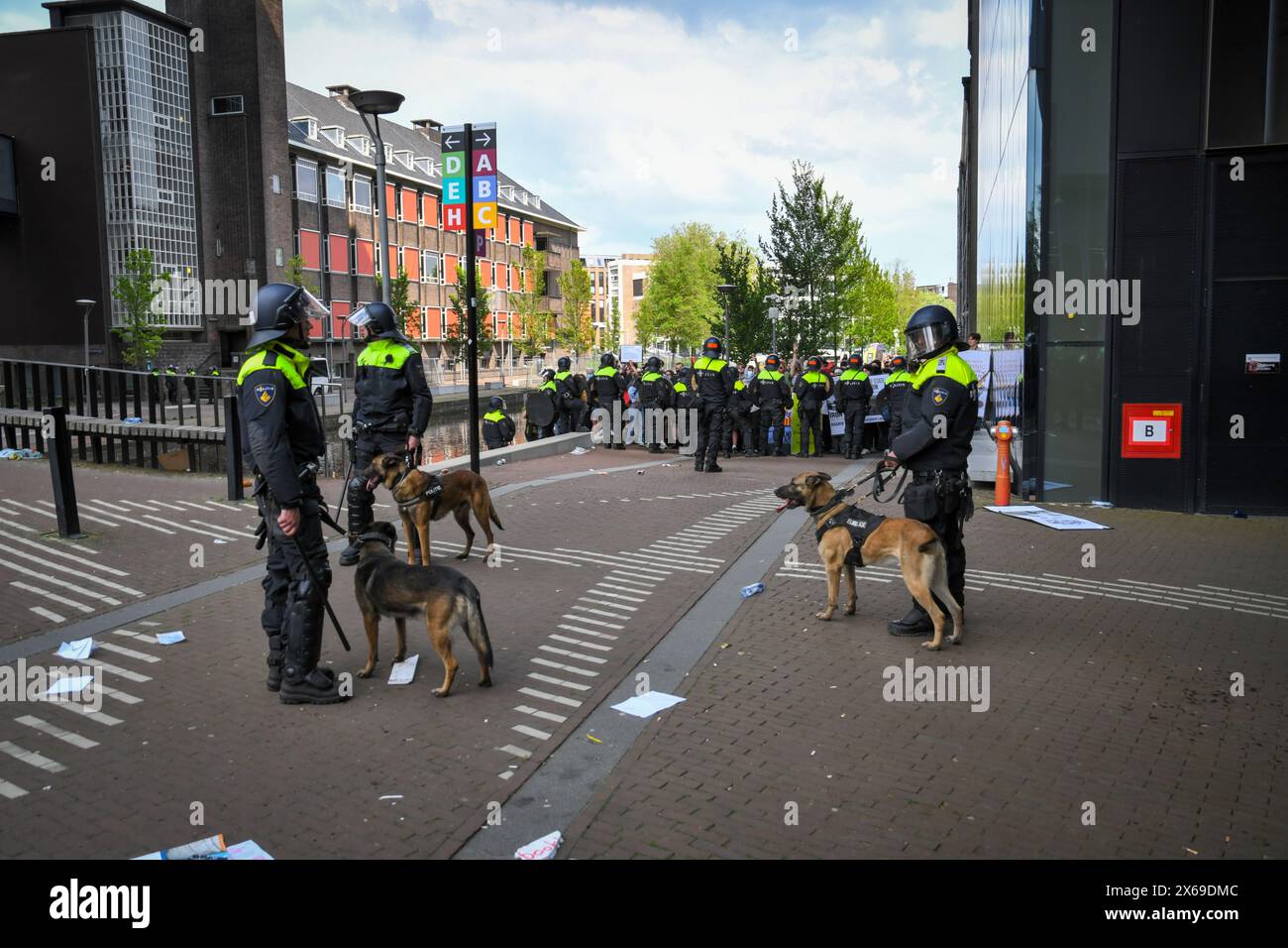 Protest roeterseiland amsterdam hi-res stock photography and images - Alamy