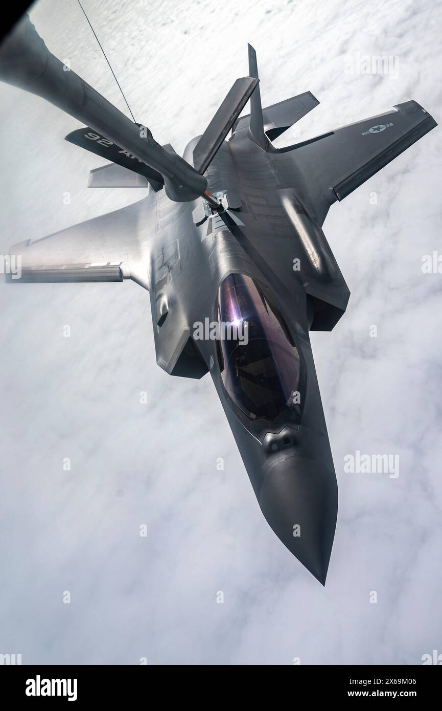 Royal flush exercise hi-res stock photography and images - Alamy