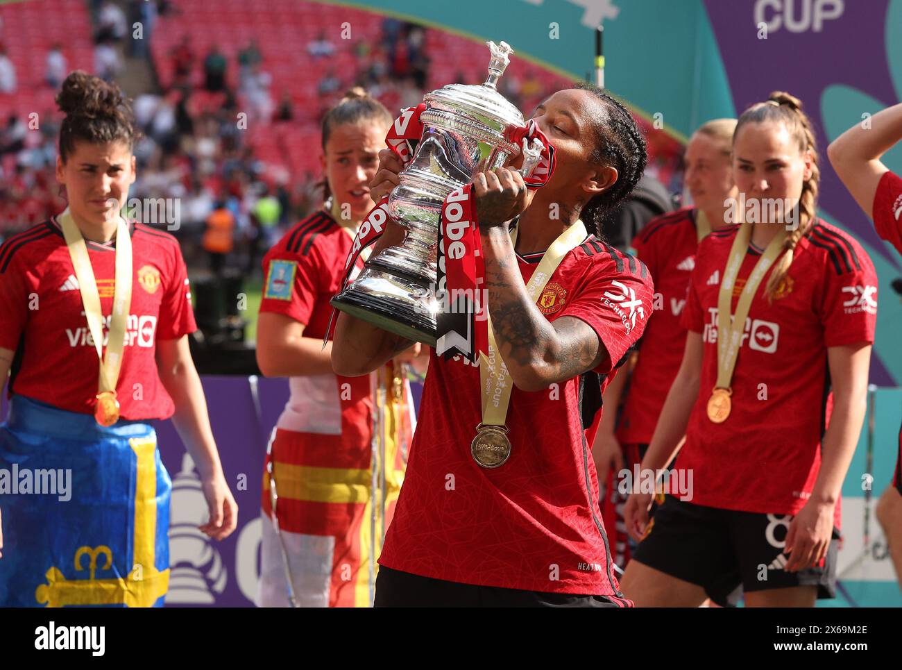Women's fa cup trophy 2024 hi-res stock photography and images - Alamy
