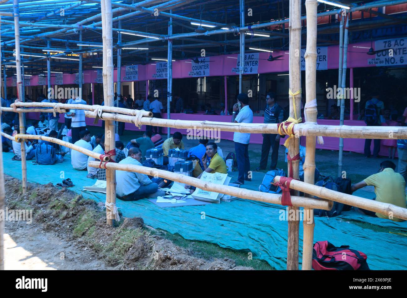 Ballot unit hi-res stock photography and images - Alamy