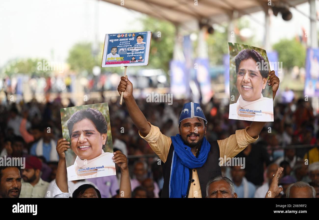 Lucknow, India. 13th May, 2024. LUCKNOW, INDIA - MAY 13: Crowd gathered ...