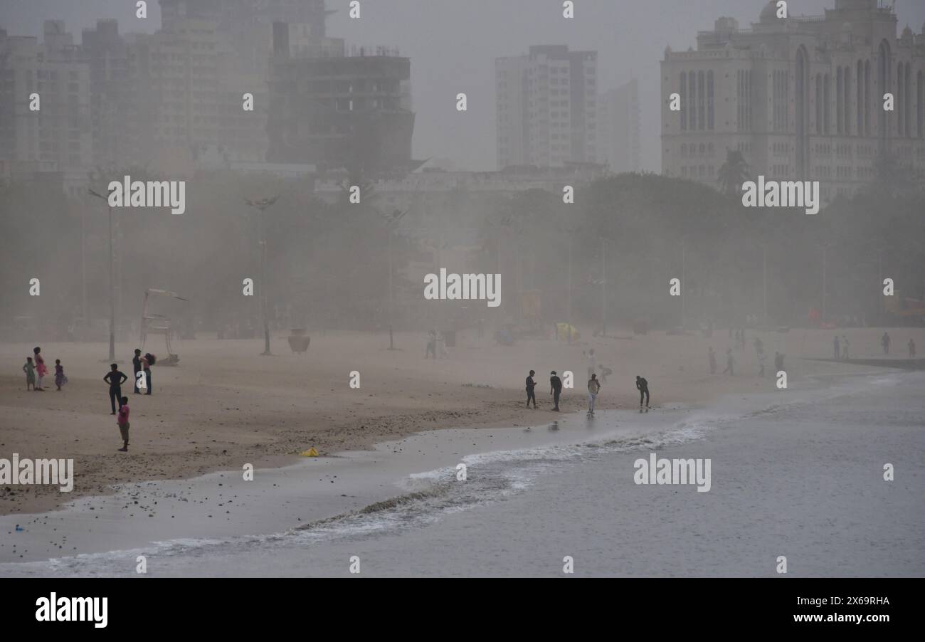 Dust strom hi-res stock photography and images - Alamy