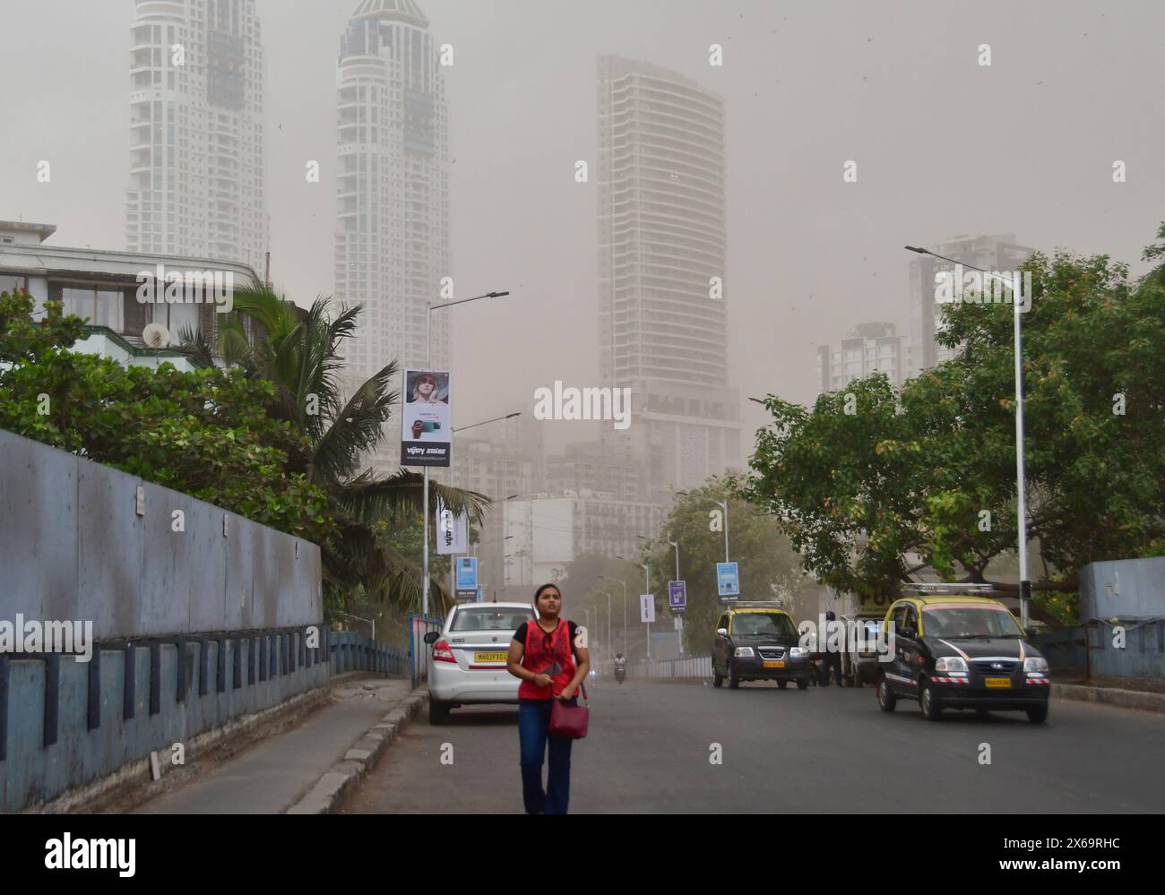 Dust strom hi-res stock photography and images - Alamy