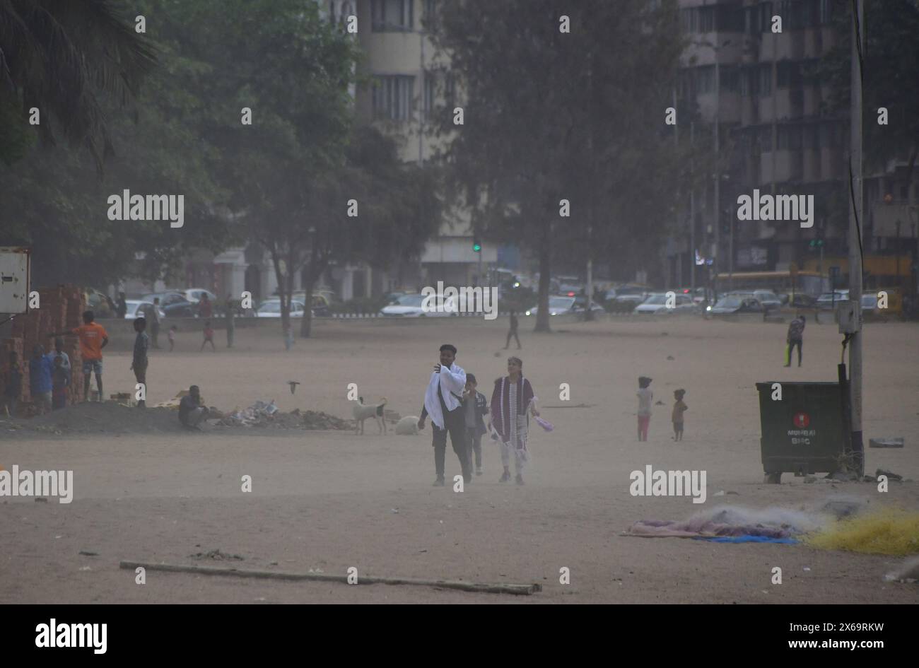 Dust strom hi-res stock photography and images - Alamy