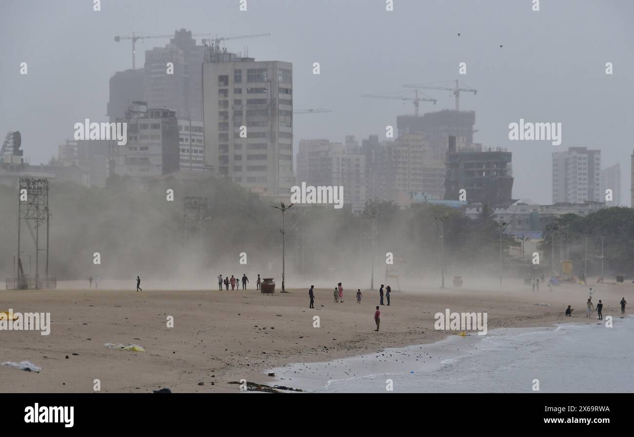 Dust strom hi-res stock photography and images - Alamy