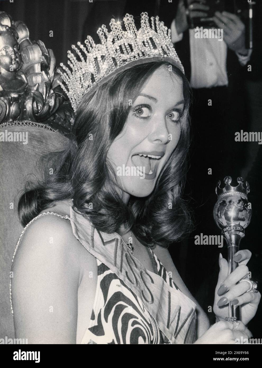 Helen morgan hi-res stock photography and images - Alamy