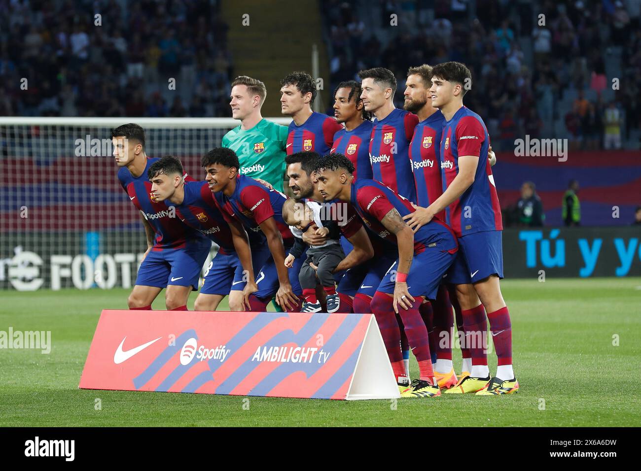 Barcelona, Spain. 13th May, 2024. Barcelona team group line-up ...
