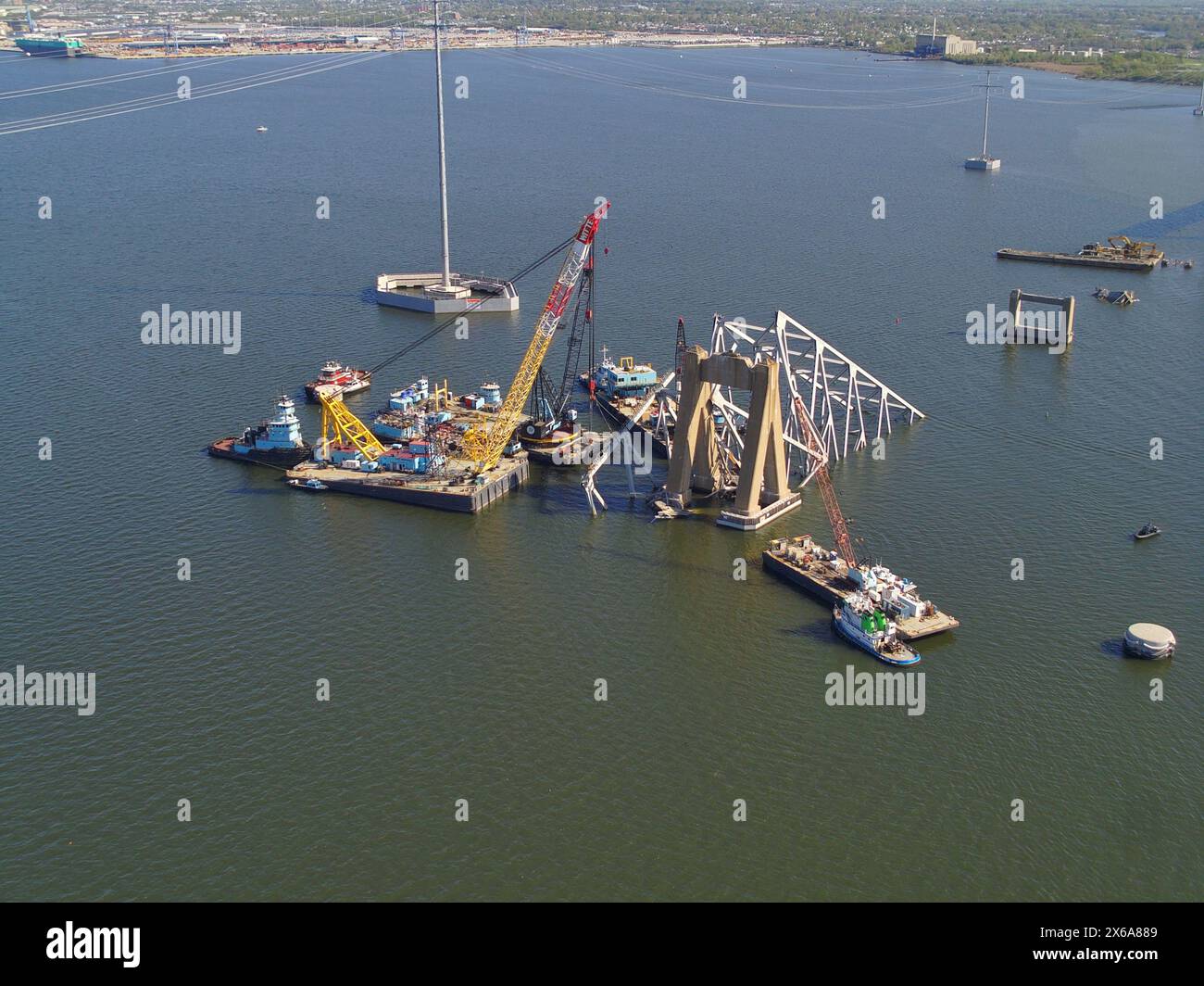 Key Bridge Response 2024 Unified Command salvors prepare to move a ...