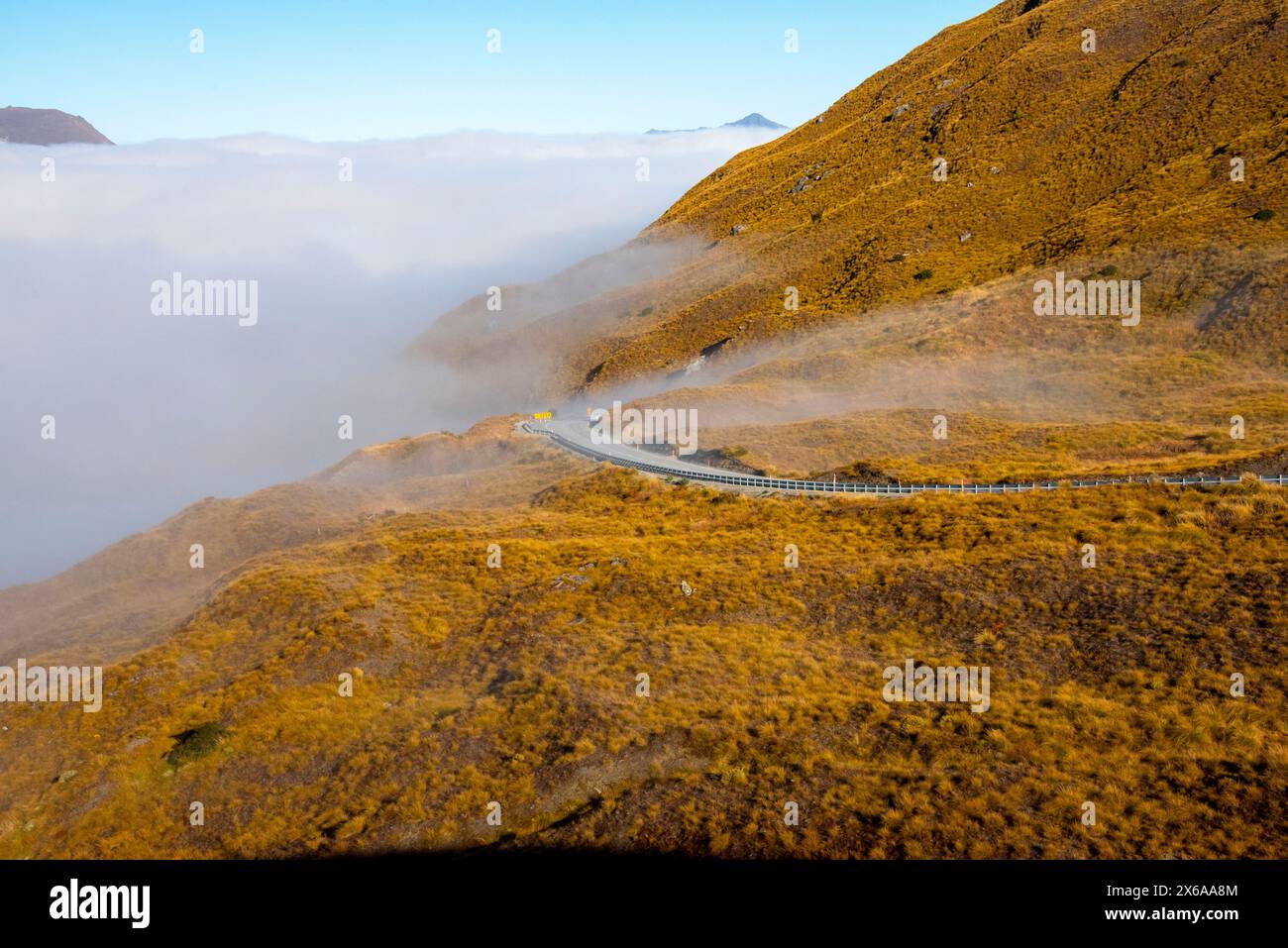 Crown Range Road - New Zealand Stock Photo - Alamy
