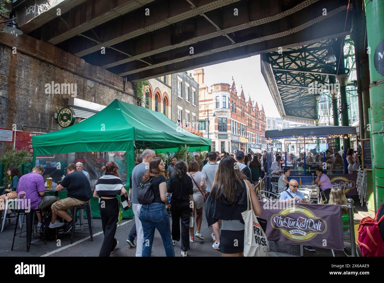 Borough market, trendy and cool food and restaurant location with ...