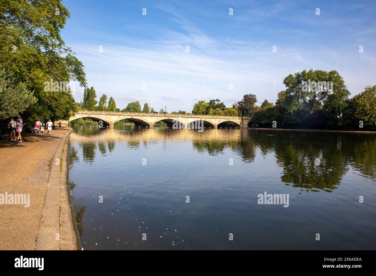 Hyde Park London sunny autumn morning, Long Water to The Serpentine ...