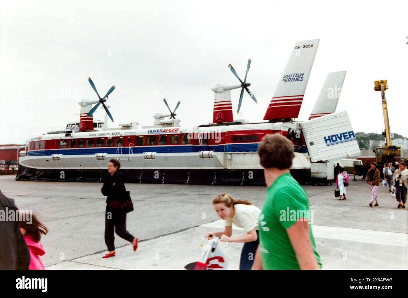 Hoverspeed, British Ferries, Saunders-Roe SR.N4 Mountbatten class ...