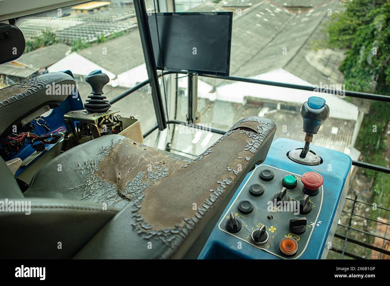 Repair and testing of tower crane systems at joysticks and electrical ...