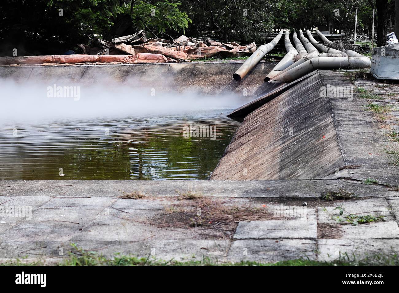 Wastewater treatment system from the factory by bringing water to the ...
