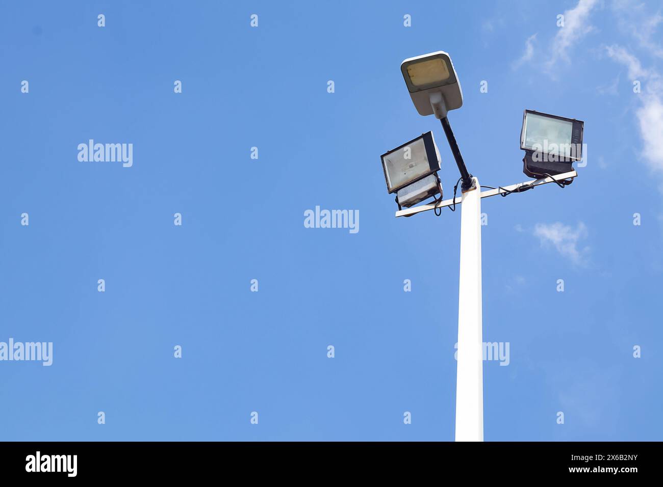 about solar lighting and lighting poles by emphasising the lighting ...