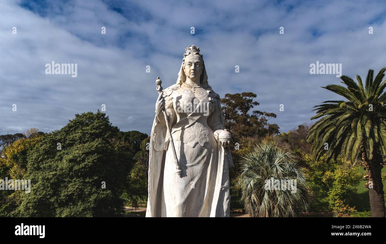 Melbourne Australia. Queen Victoria statue standing in the Queen ...