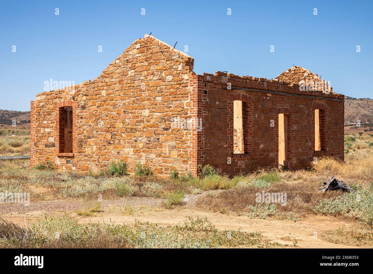 Australian outback house hi-res stock photography and images - Alamy