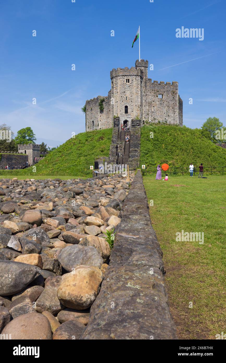 Motte and bailey castle hi-res stock photography and images - Alamy