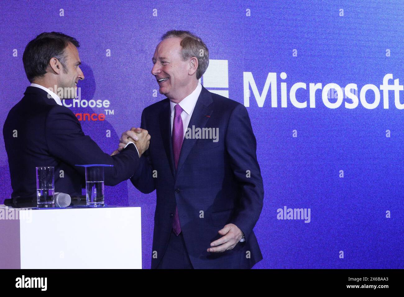 Microsoft headquarters paris hi-res stock photography and images - Alamy