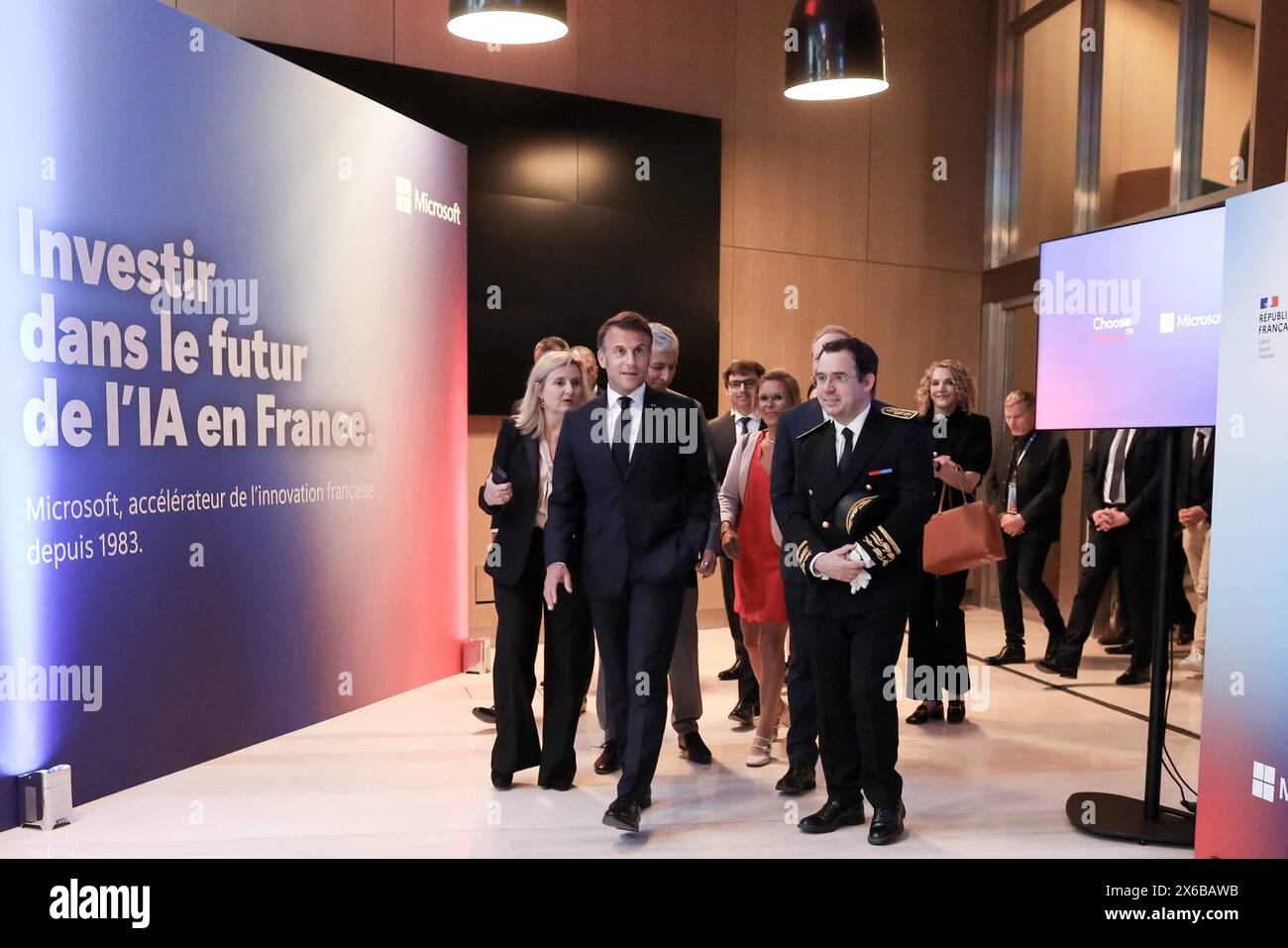 Microsoft headquarters paris hi-res stock photography and images - Alamy