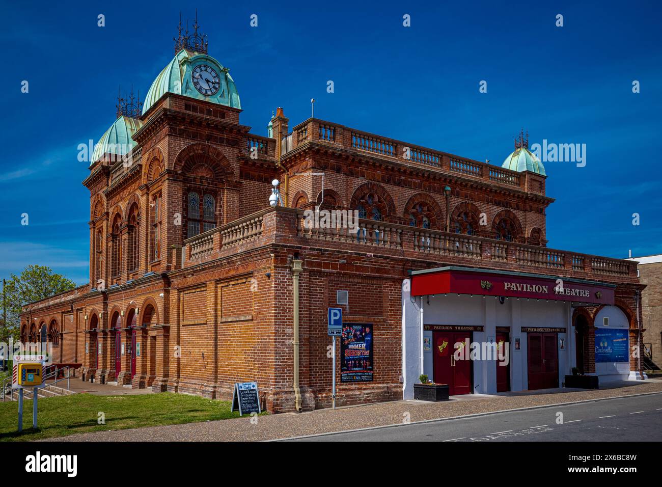 Gorleston Pavilion Theatre - Edwardian Theatre built in 1898 and ...