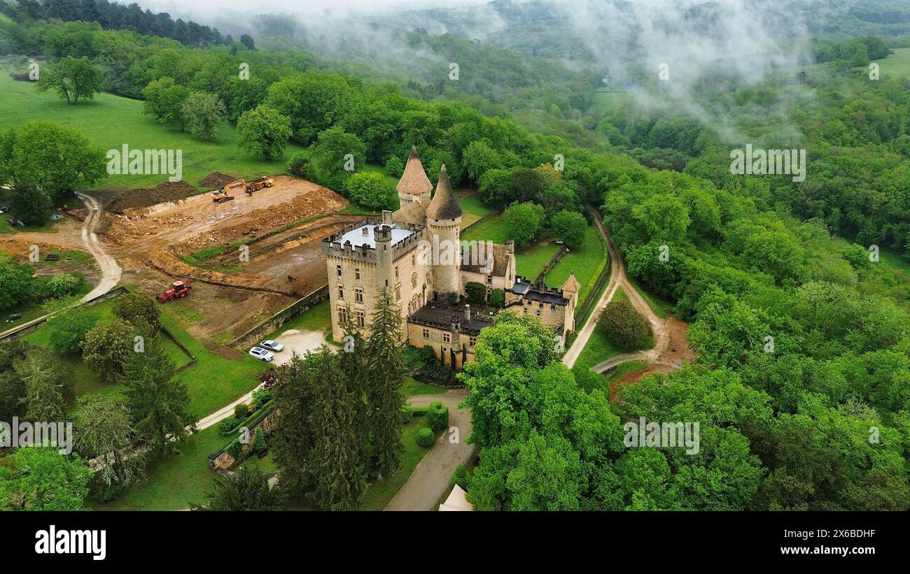 Chateau de puymartin hi-res stock photography and images - Alamy
