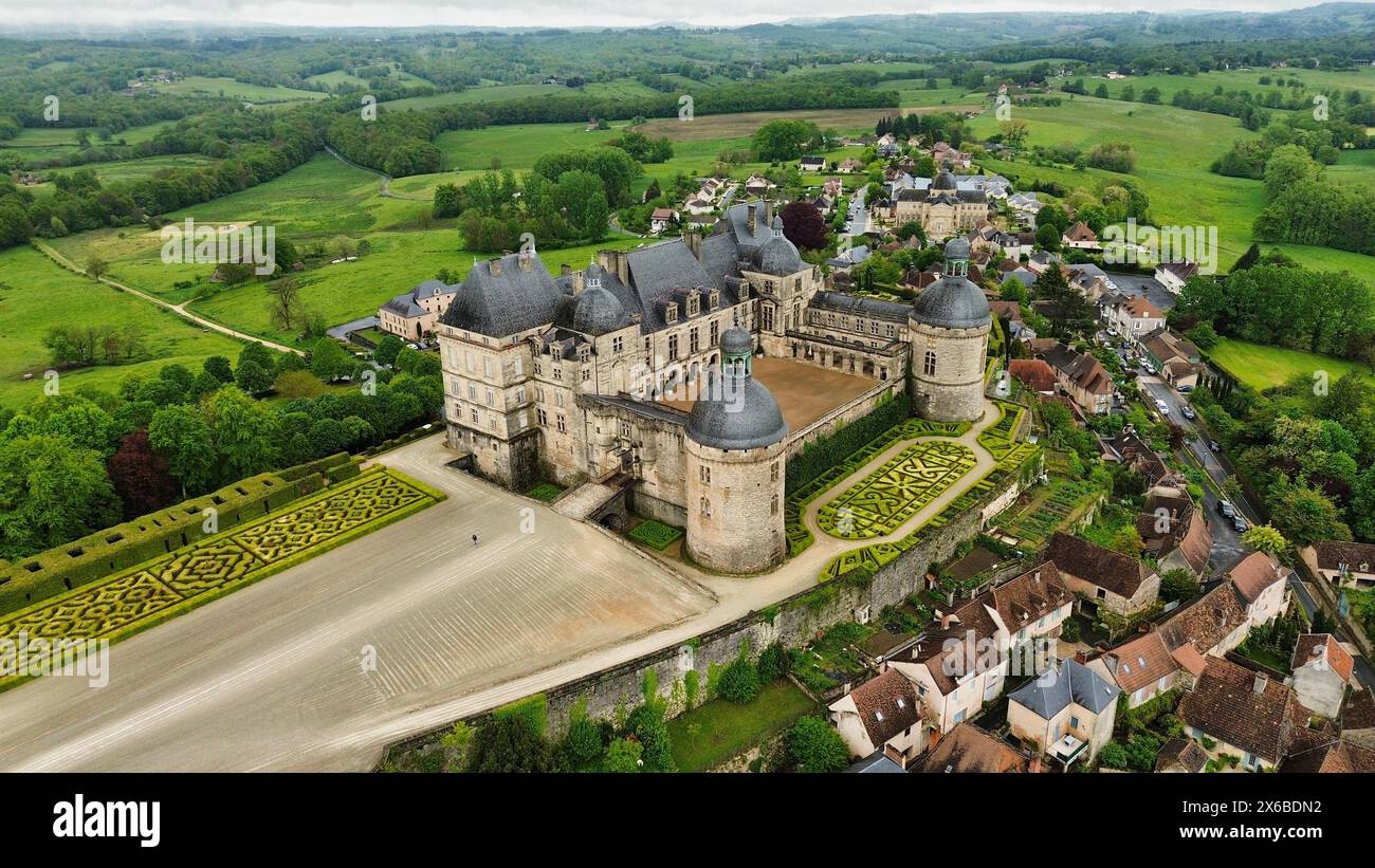 Chateau de hautefort hi-res stock photography and images - Alamy