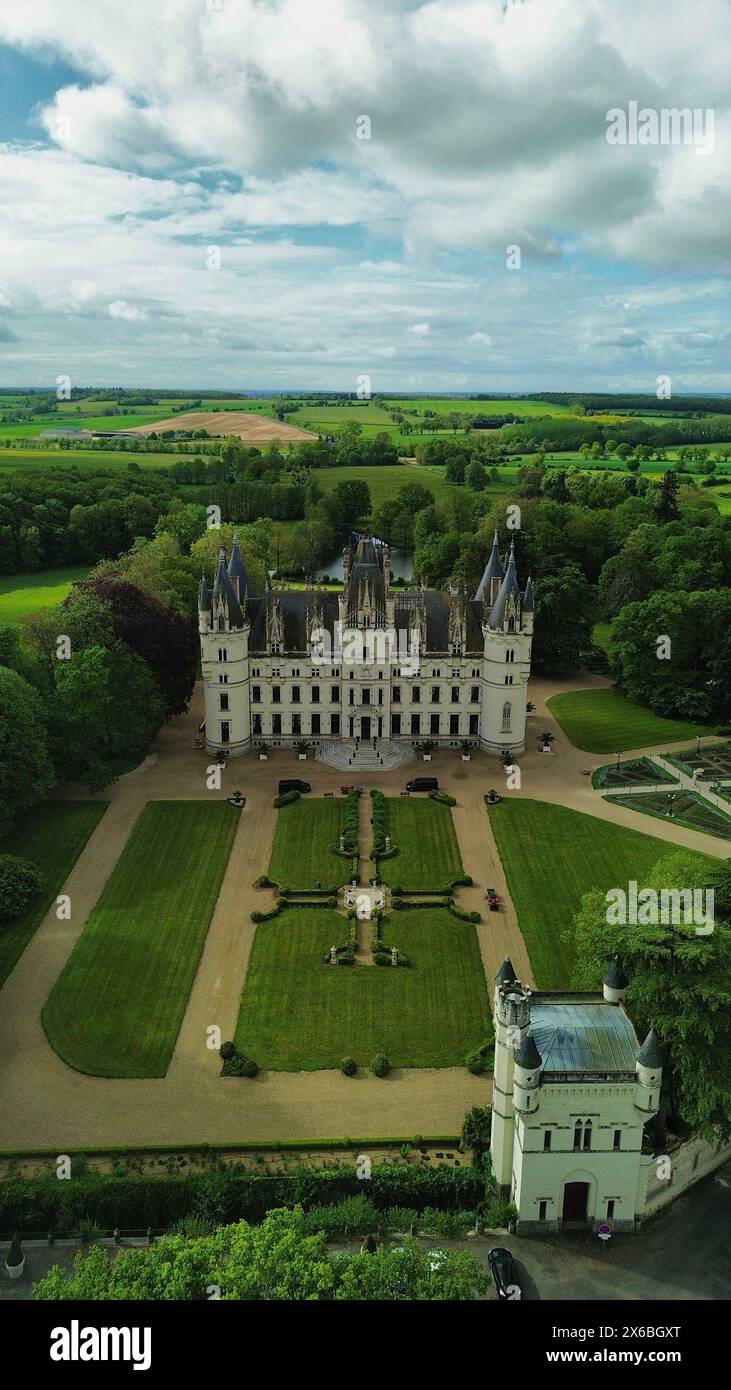 Chateau de challain hi-res stock photography and images - Alamy