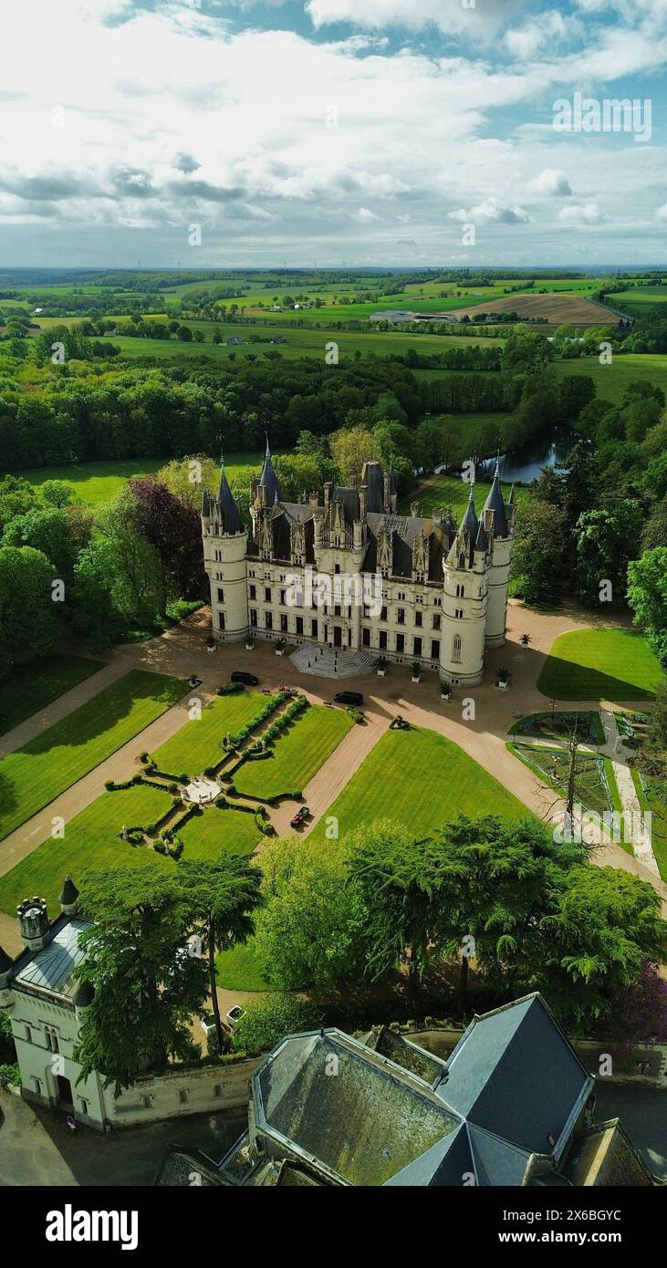 Chateau de challain hi-res stock photography and images - Alamy