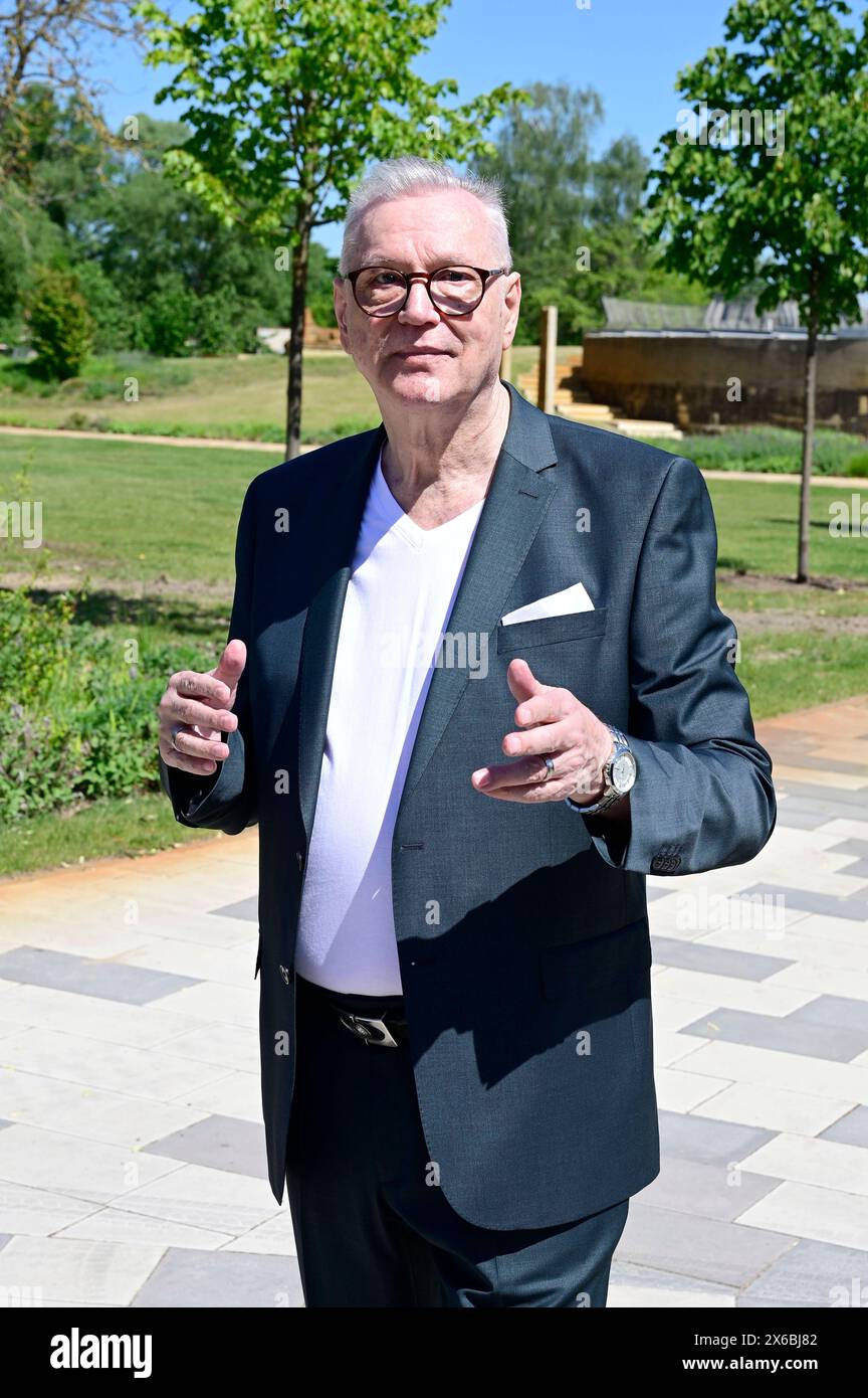 Gerd Christian bei der Sommergarten-Show auf der Freilichtbühne im ...