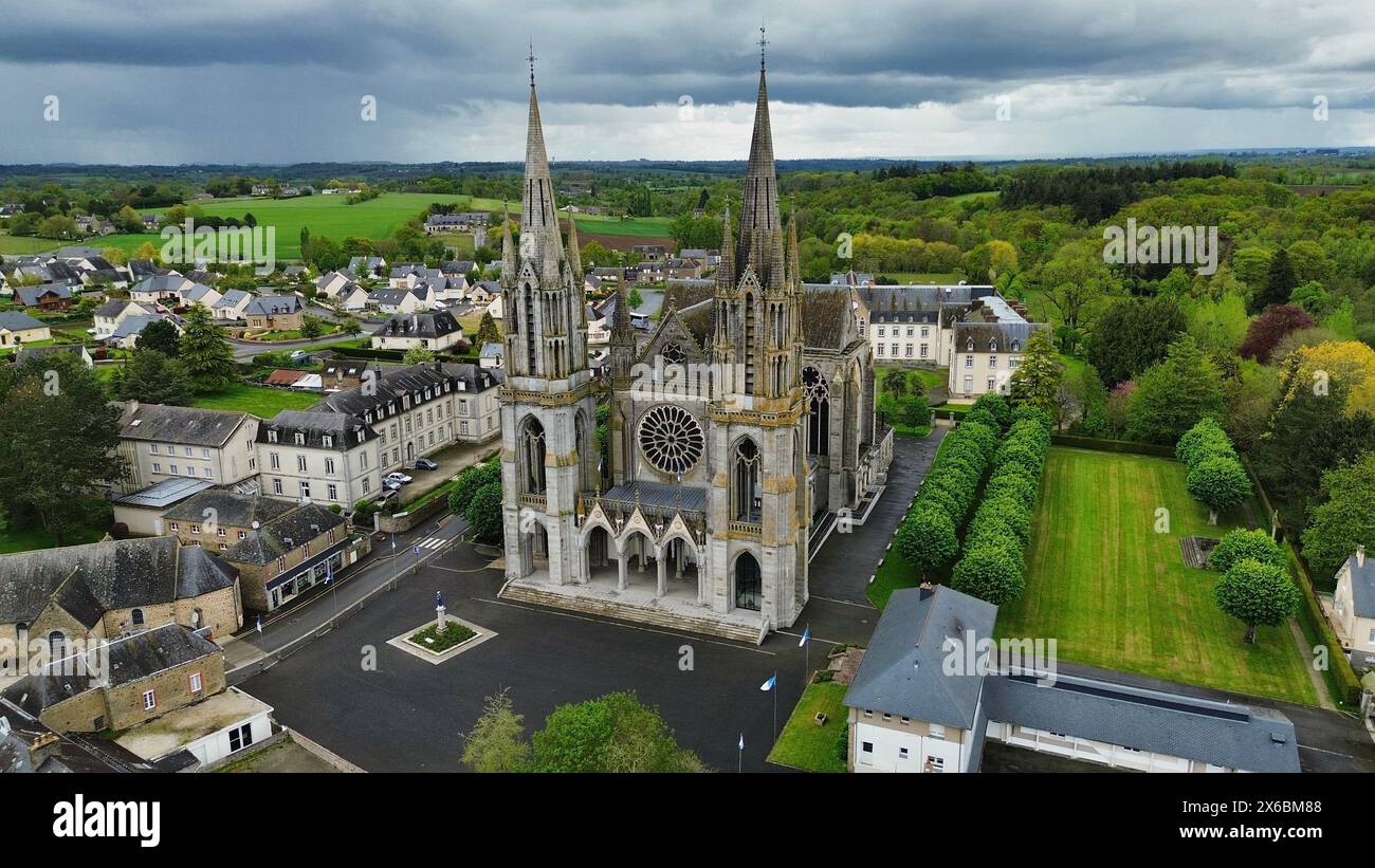 Drone photo pontmain basilica hi-res stock photography and images - Alamy